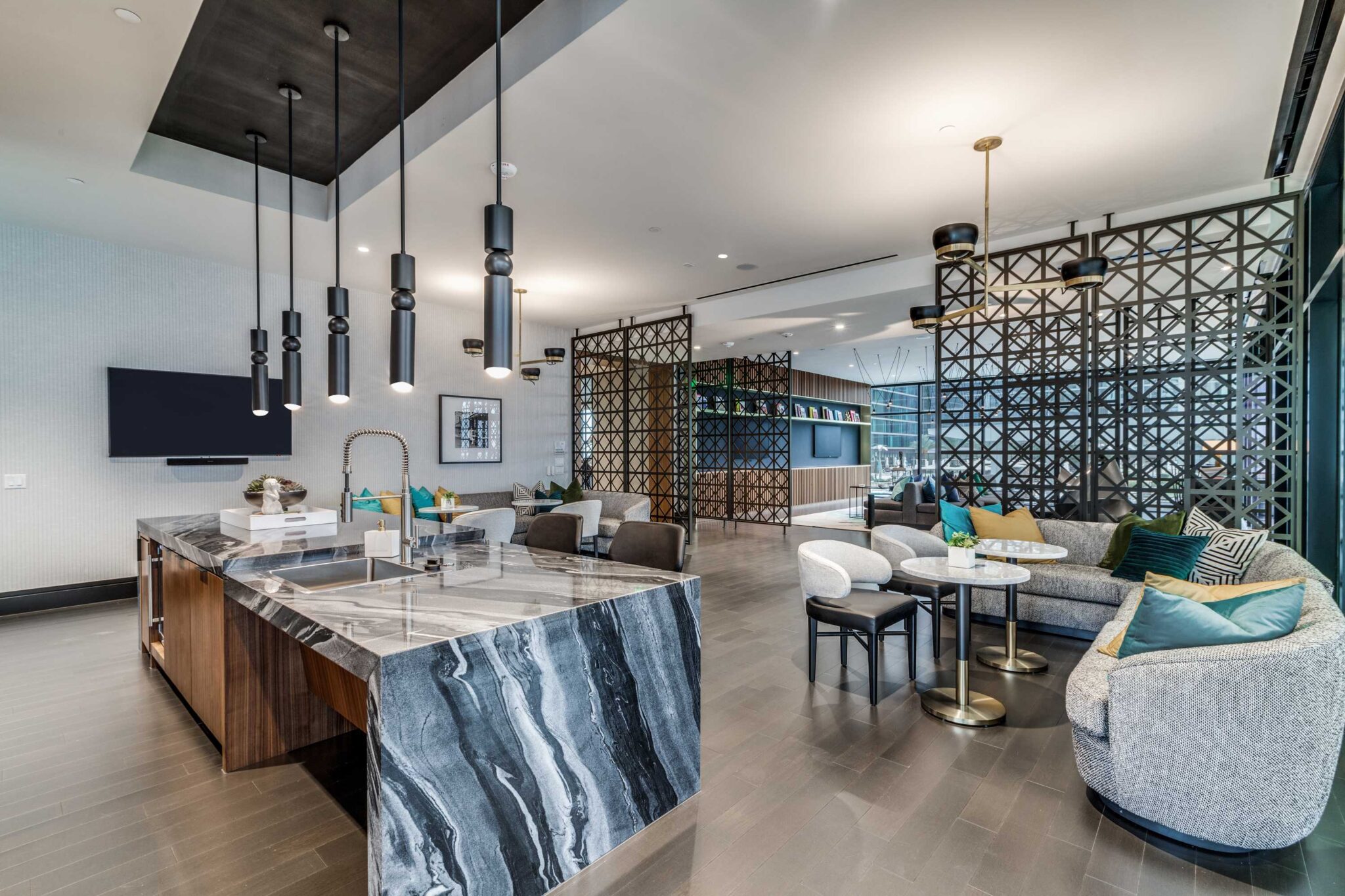 Parkside Residences | High Rise Luxury Apartments in Houston Texas