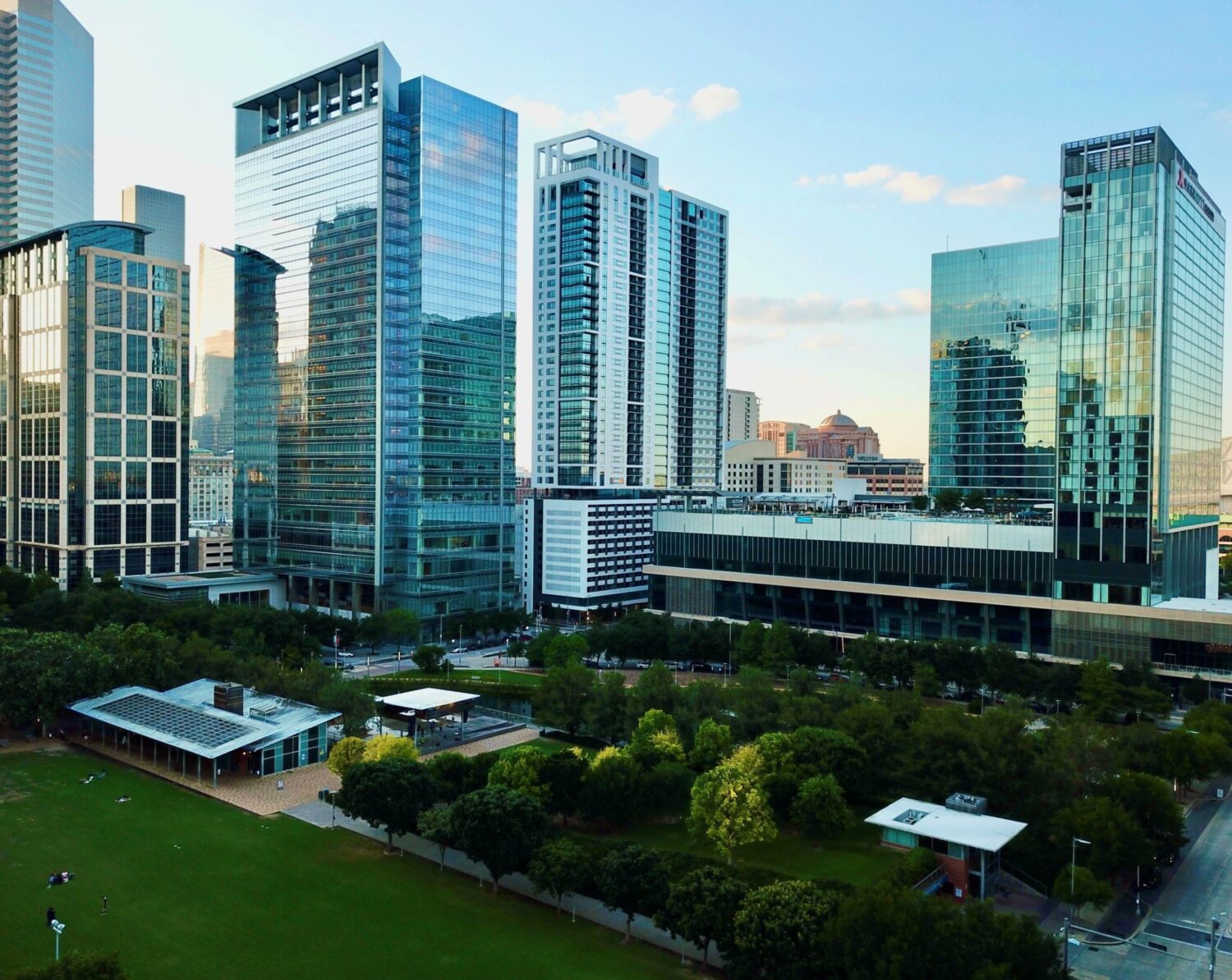 Contemporary Tower Apartments with Rooftop Pool and Downtown Views